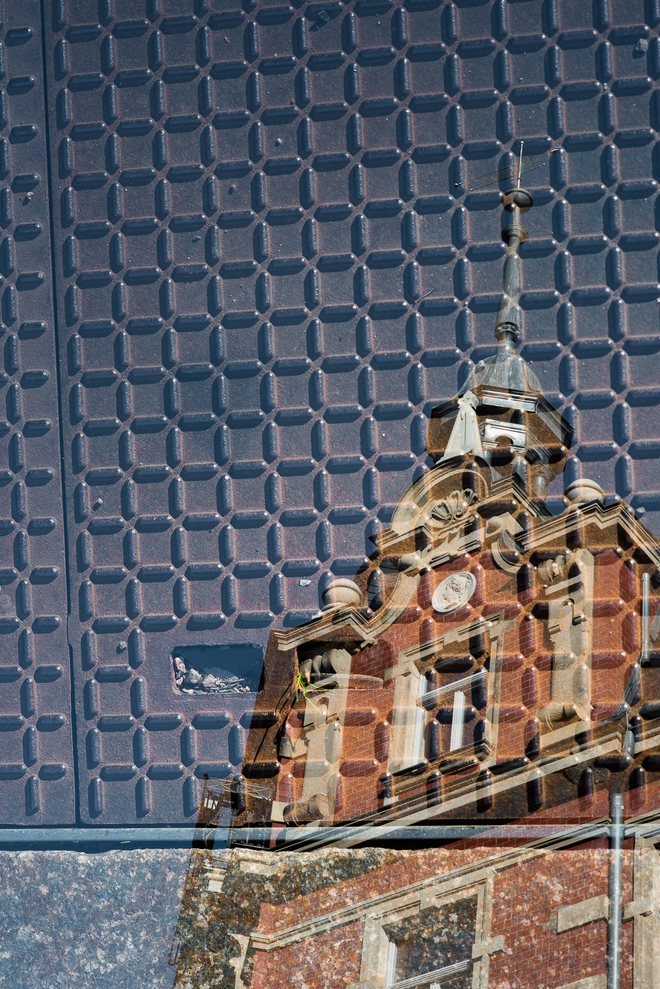 WITH DIFFERENT EYES – SPECTACULUM MAGAZINE